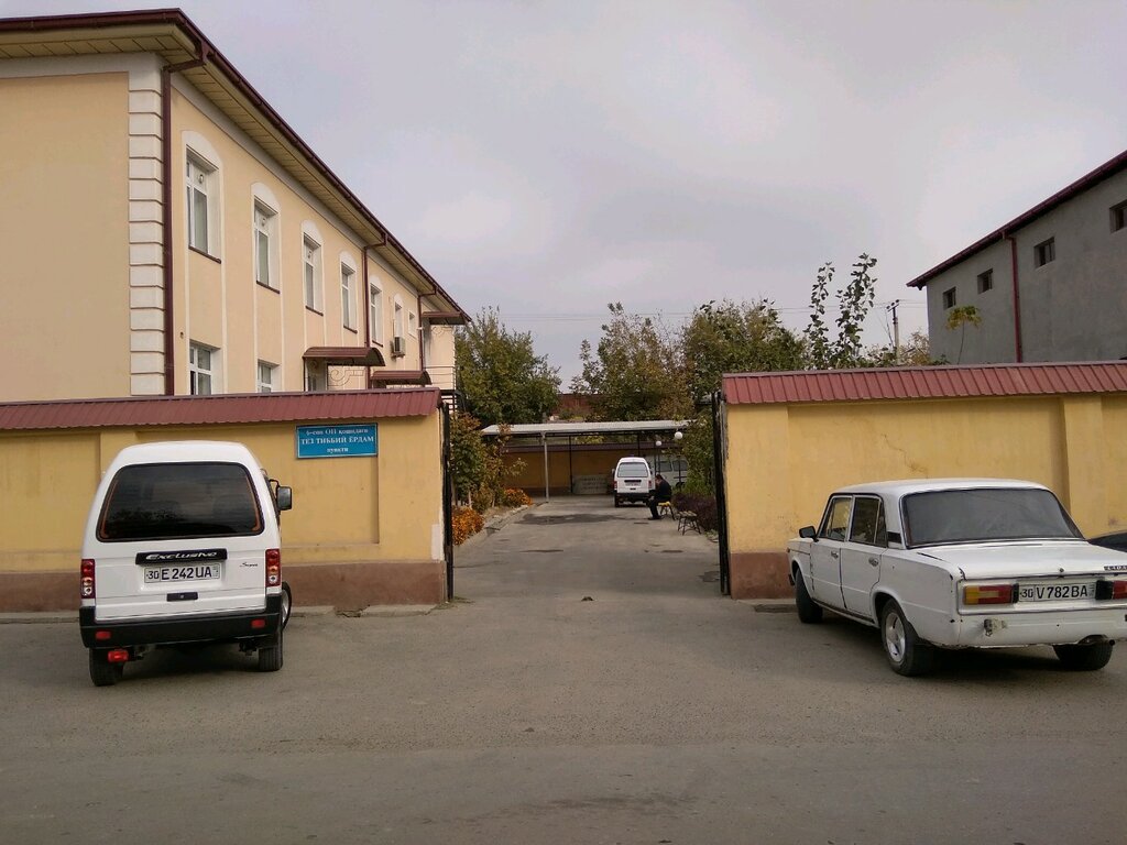 Acil yardım hizmeti Emergency Medical Service Station No. 6, Semerkant, foto