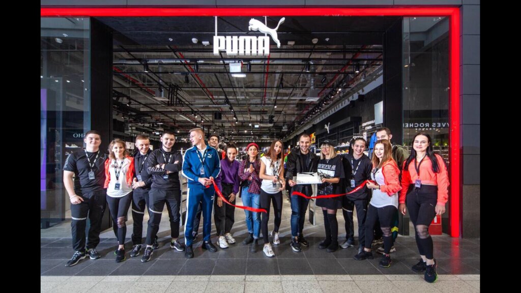 Spor giyim ve ayakkabı PUMA, Kotelniki, foto