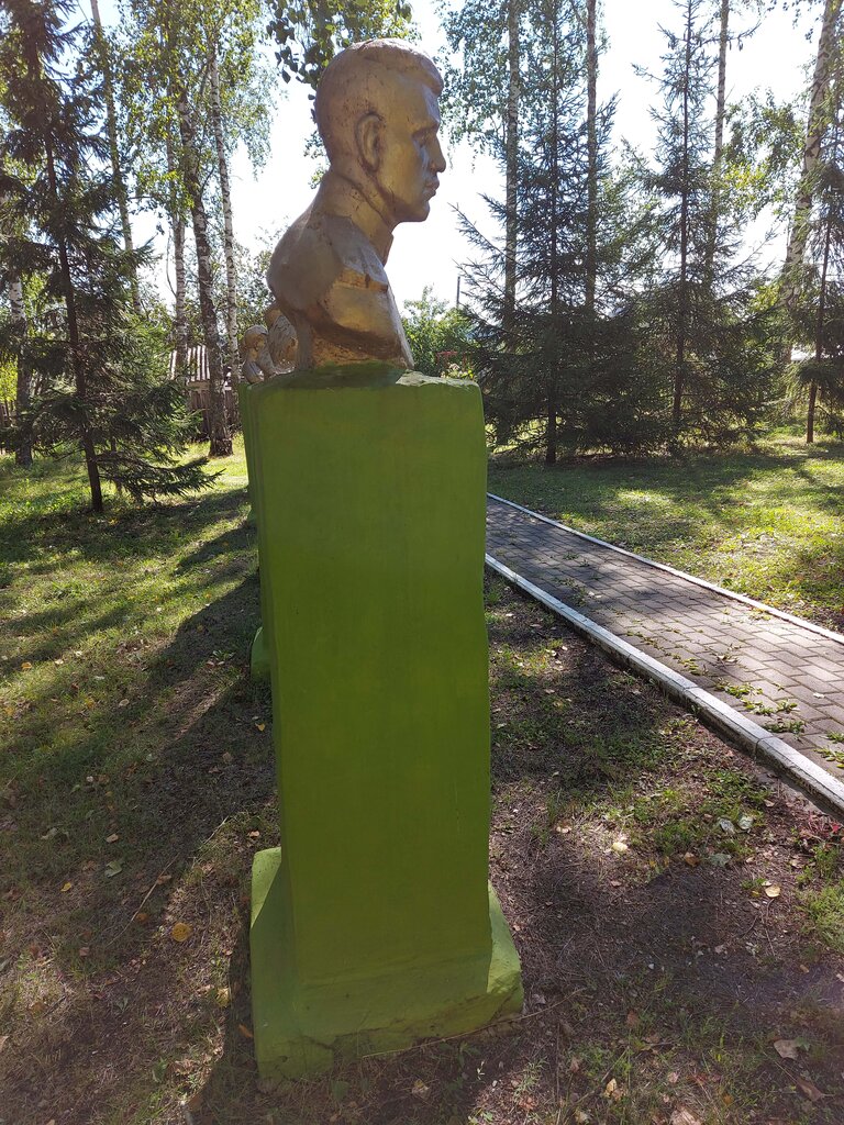 Anıt, heykel Бюст П.И. Орлова, Mordovya, foto
