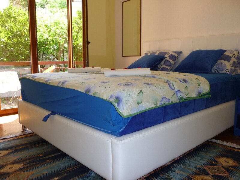 Otel Private Accomodation Calypso, Igalo, foto