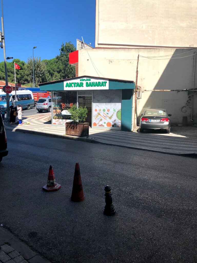 Gıda malzemeleri ve baharatlar Küplüce Aktar Baharat, İstanbul, foto