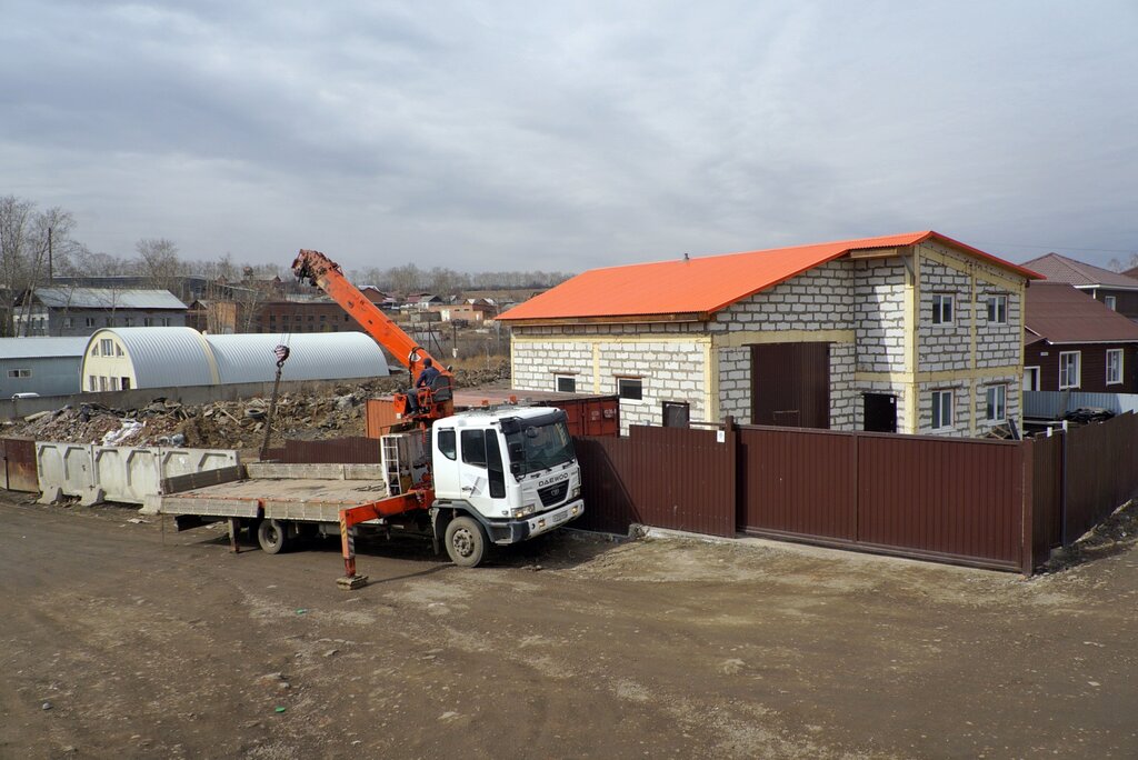 Otomobil yedek parçaları Первый километр, İrkutskaya oblastı, foto
