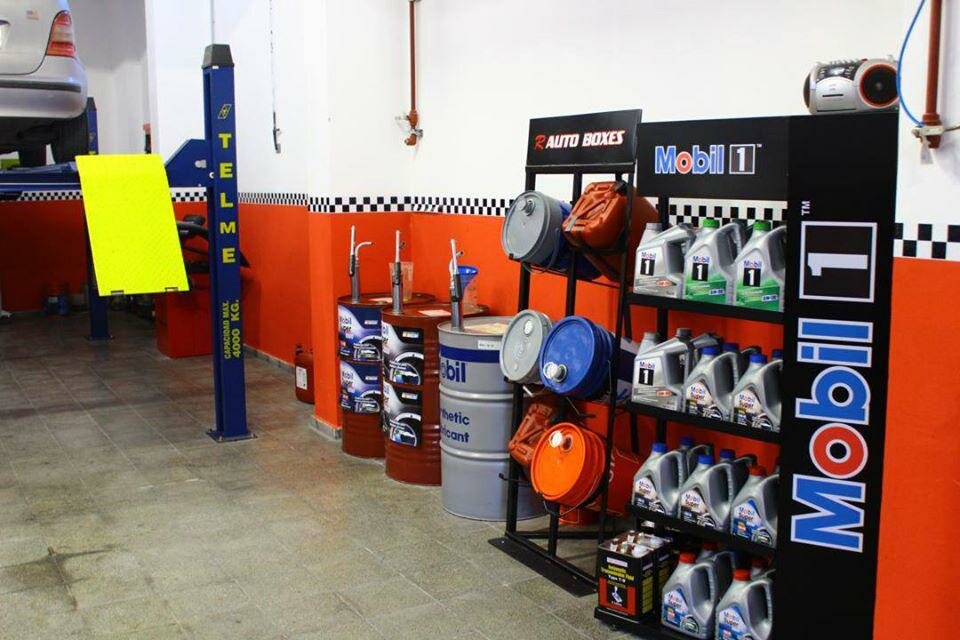 Oto aksesuarları R - Auto Boxes, Cordoba, foto