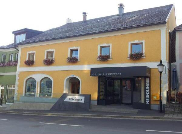 Ayakkabı tamiri Neundlinger Schuhmoden GmbH, Yukarı Avusturya, foto