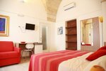 L&d Luigia&Domenico (Apulia, Lecce, Piazza Umberto I, 1), otel  Puglia'dan