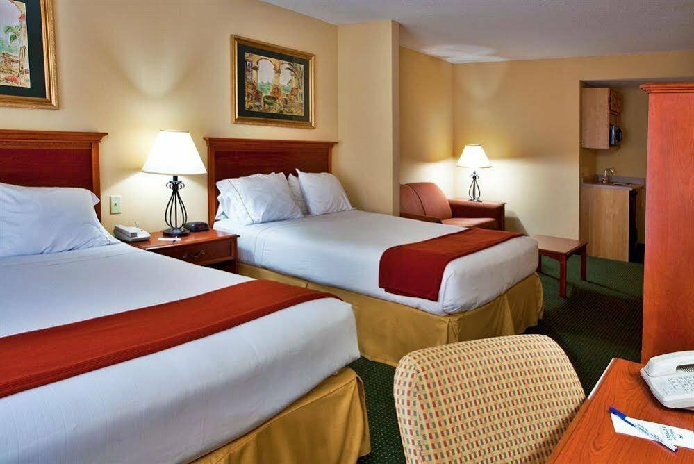 Otel Holiday Inn Express Hotel & Suites Brooksville West, Florida Eyaleti, foto