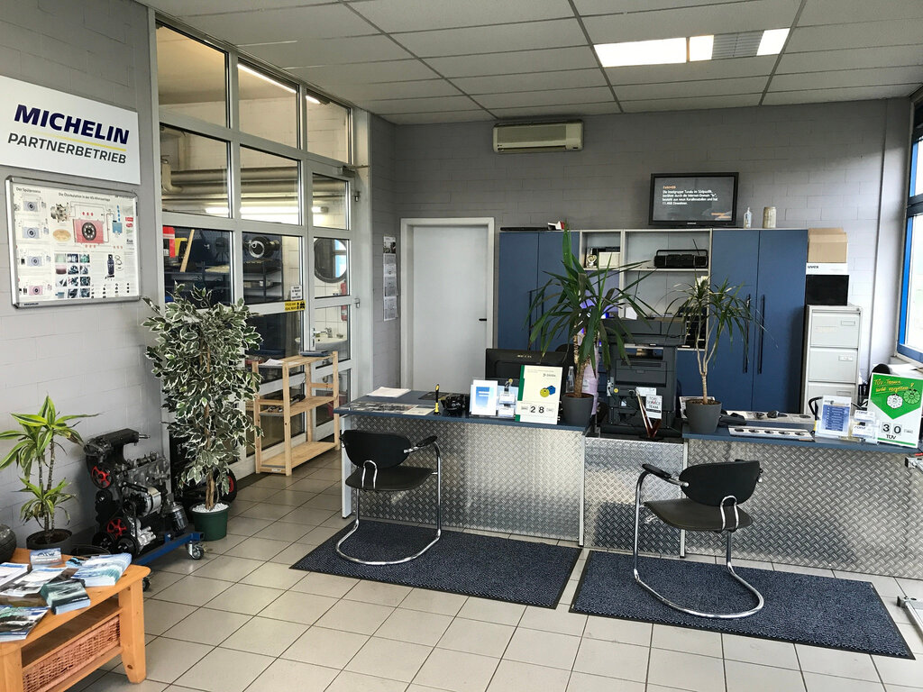 Jant ve lastikçiler Drz Dresdner Reifen Zentrale GmbH, Saksonya, foto