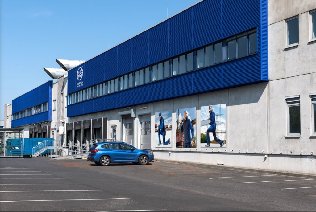 Giyim mağazası Burgia Sauerland GmbH, Kuzey Ren‑Vestfalya, foto