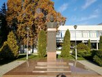 П. П. Лукьяненко (No:1, kvartal Tsentralnaya Usadba KNIISKh), anıt, heykel  Krasnodar'dan