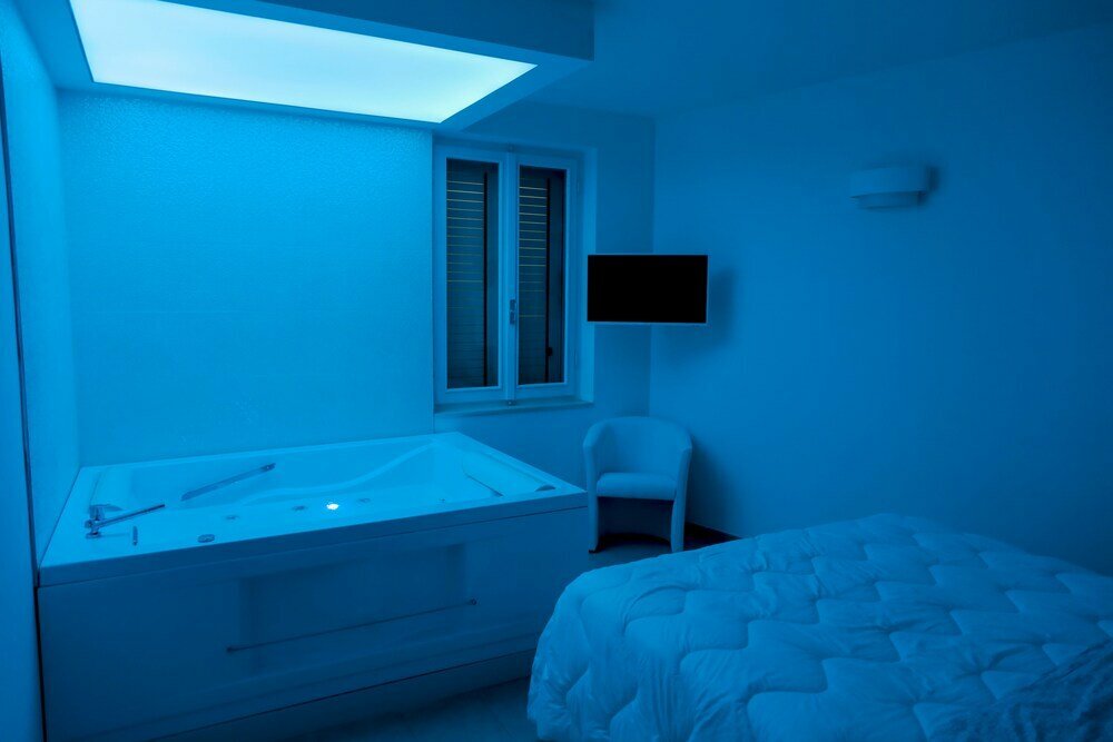 Otel R & D, Sardunya, foto