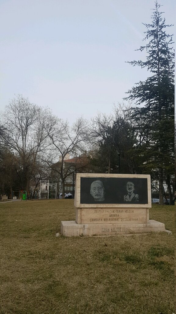 Parklar ve ormanlar İlhan Selçuk Parkı, Ankara, foto