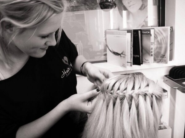 Kuaförler Hairzstück Theresa, Tirol, foto