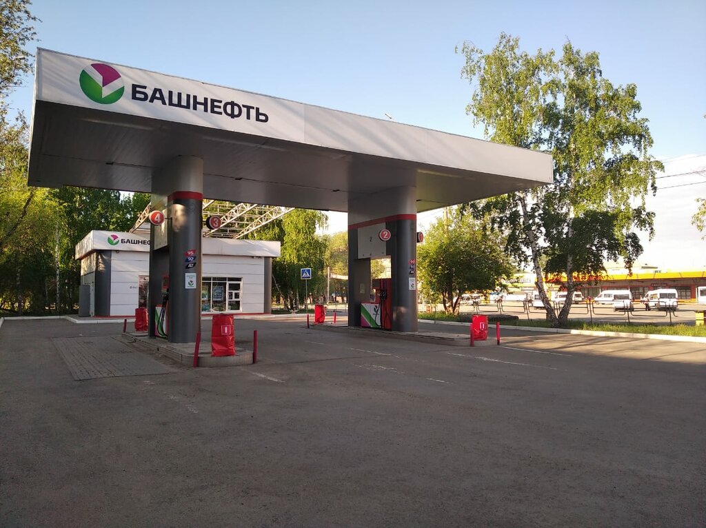 Benzin istasyonu Башнефть, Kopeysk, foto
