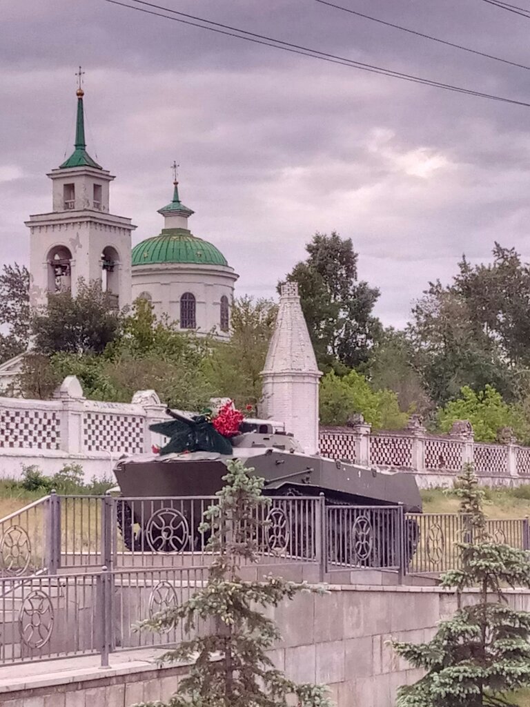 Anıt, heykel Воинам-интернационалистам, Krasnoyarsk, foto