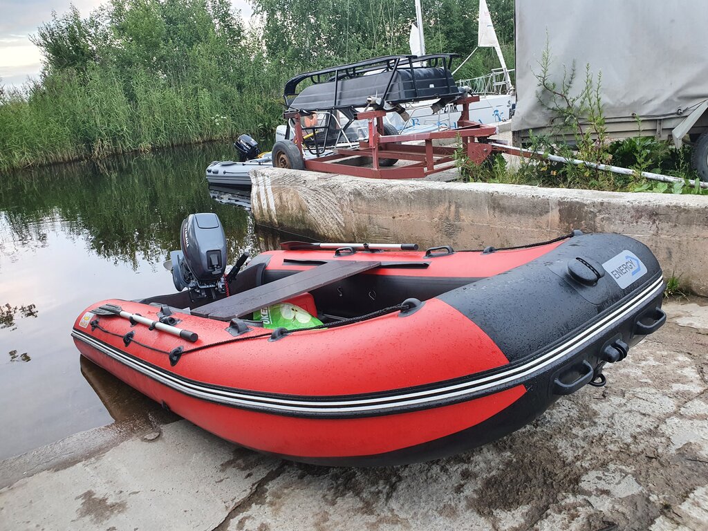 Garajlar Коллективная стоянка № 1 лодок и катеров индивидуальных владельцев, Lomonosov, foto