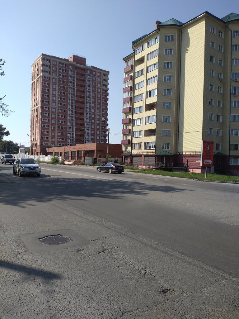 Konut blokları Черемушки на Первомайке, Novosibirsk, foto