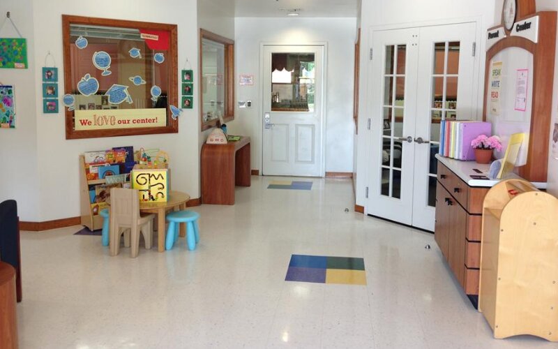 Ortaokul Fountain Valley KinderCare, Fountain Valley, foto