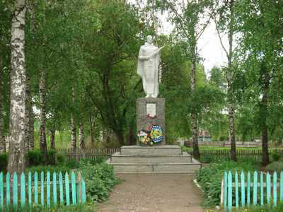 Anıt, heykel Памятное место, посвященное Великой Отечественной войне 1941-1945 гг., Nijegorodskaya oblastı, foto