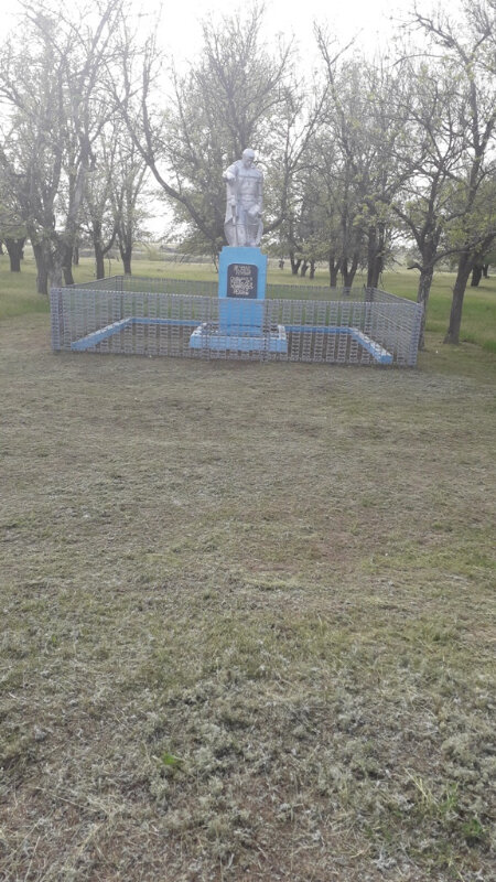 Anıt, heykel Воинам, павшим в годы Великой Отечественной войны, Rostovskaya oblastı, foto