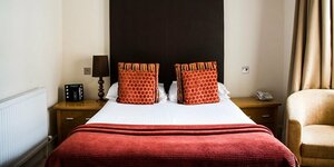 Broadford Hotel (Scotland, Highland, Isle of Skye), otel  Highland Konsey Alanı'ndan