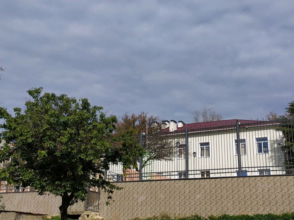 Yetimhane Социальный приют для детей и подростков, Sevastopol, foto