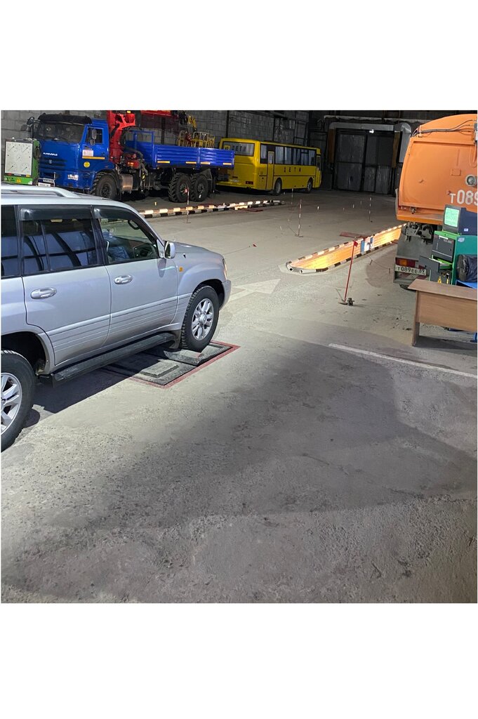 Araç muayene istasyonları Центр инструментального контроля, Gubkinski, foto