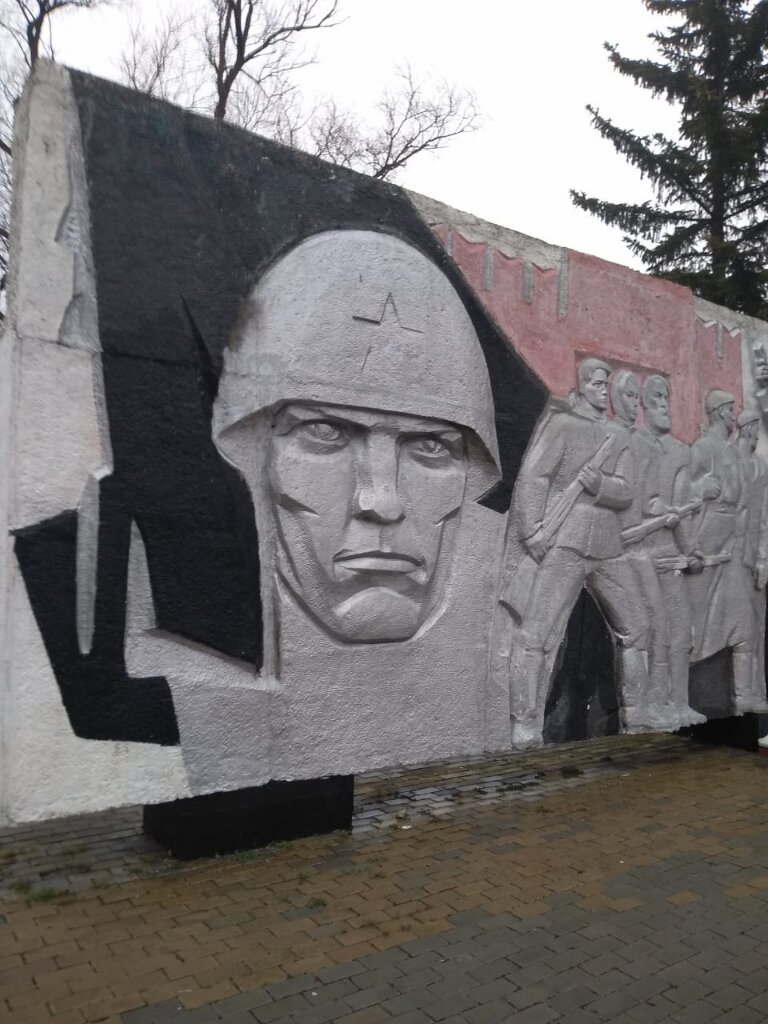 Anıt, heykel Мемориал погибшим воинам-мишеронцам в годы Великой Отечественной войны, Moskova ve Moskovskaya oblastı, foto