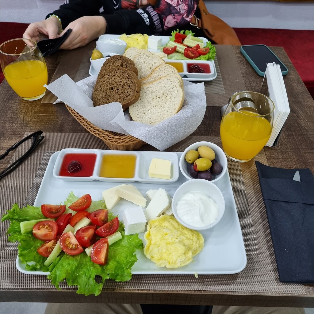 Otel Hotel Adora, Tiflis, foto