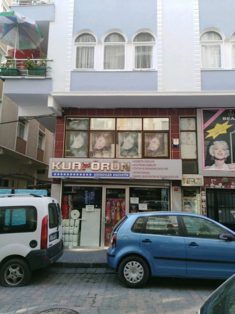 Kozmetik ve parfümeri mağazaları Kuaförün, İstanbul, foto