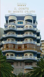 Monte Cristo Hotel with Rooftop Pool (Vlorë County, Sarandë), otel