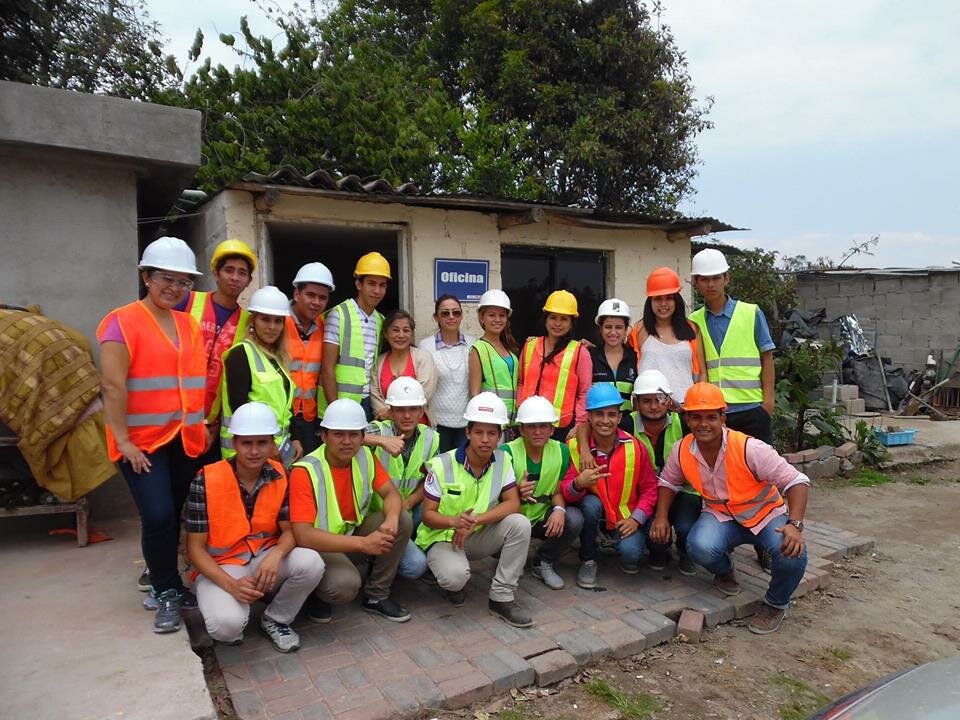 Beton ve beton ürünleri üreticileri Dipiublock Bloques y Adoquines, , foto