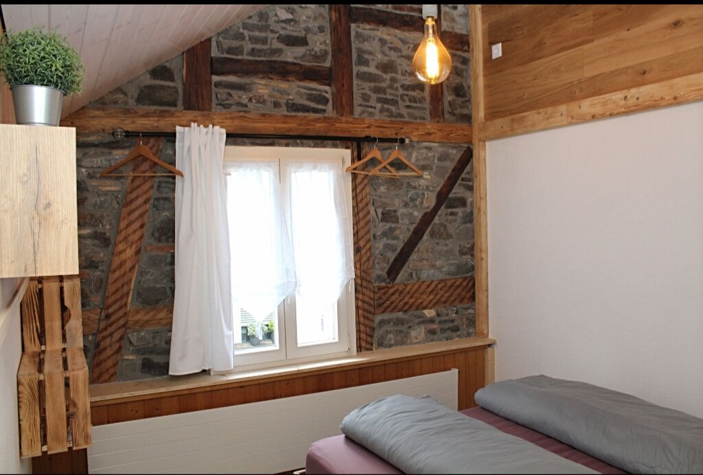 Kahve dükkanları Guesthouse Vögeliwohl, Uri, foto