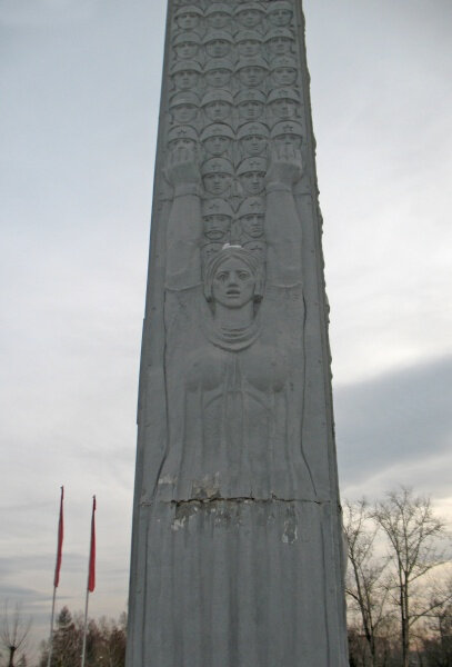 Anıt, heykel 25-летию Победы в Великой Отечественной войне, Krasnoyarsk, foto