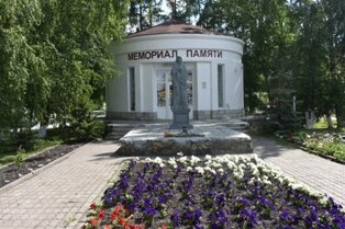 Anıt, heykel Мемориал памяти погибшим в ВОВ, Афганистане, Чечне, , foto