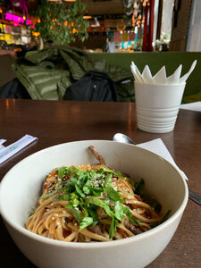 Food-n-Wood (ulitsa Chernyshevskogo No:1А, Voronezh), restoran  Voronej'den
