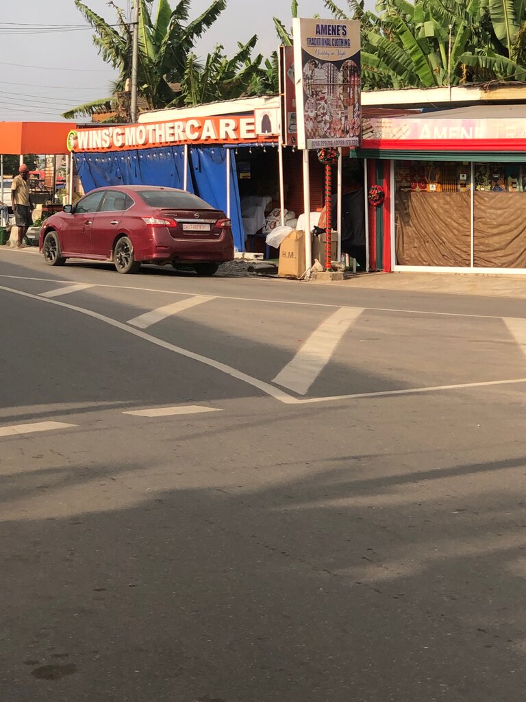 Giyim mağazası Wins' G Mother Care, Dünya, foto