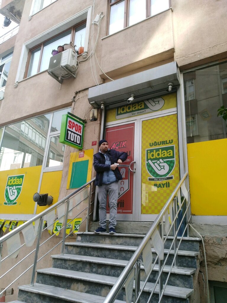Şans oyunu bayileri Uğulu İddaa Bayi, İstanbul, foto