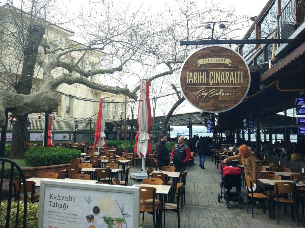 Kafe Çınaraltı Kahvesi, İstanbul, foto