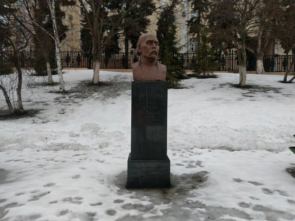 Anıt, heykel С.Д. Эрьзя, Saransk, foto