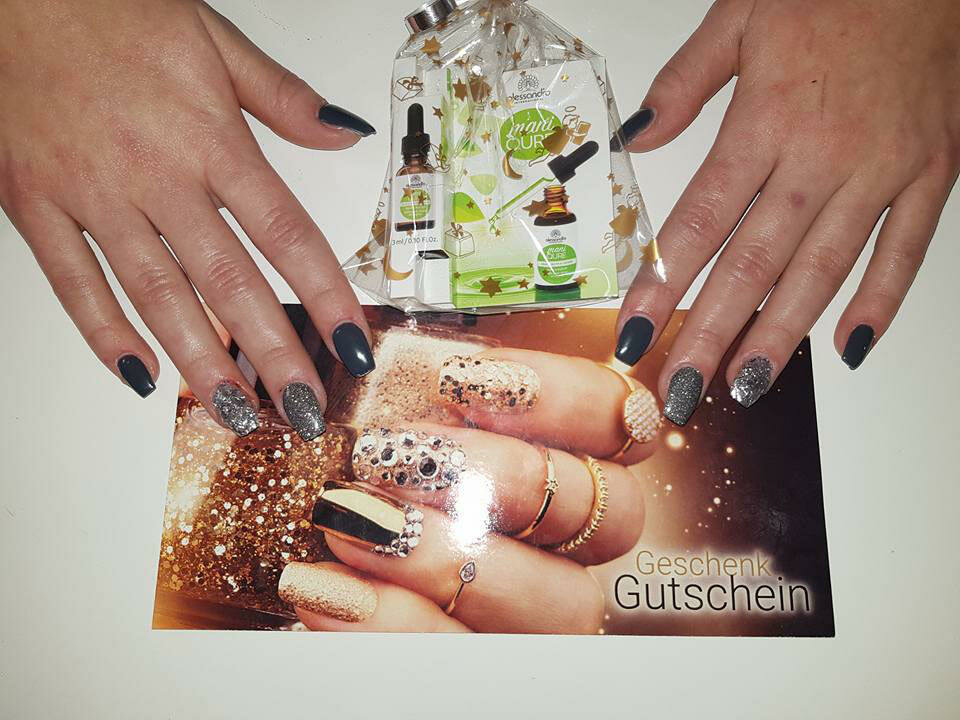 Manikür-pedikür Nagelstudio Nagelkult - Melanie Fischer, Innsbruck, foto
