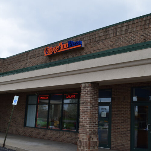 Fast food Cottage Inn Pizza, Auburn Hills, foto