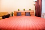 Dve Podushki na 30 Let Pobedy Apartments (ulitsa 30 let Pobedy No:34, Balakovo), kısa süreli konaklama  Balakovo'dan