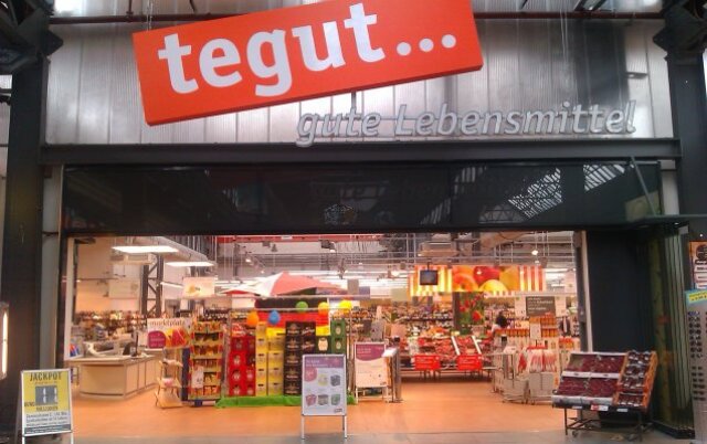 Süpermarket Tegut... gute Lebensmittel, Hesse, foto