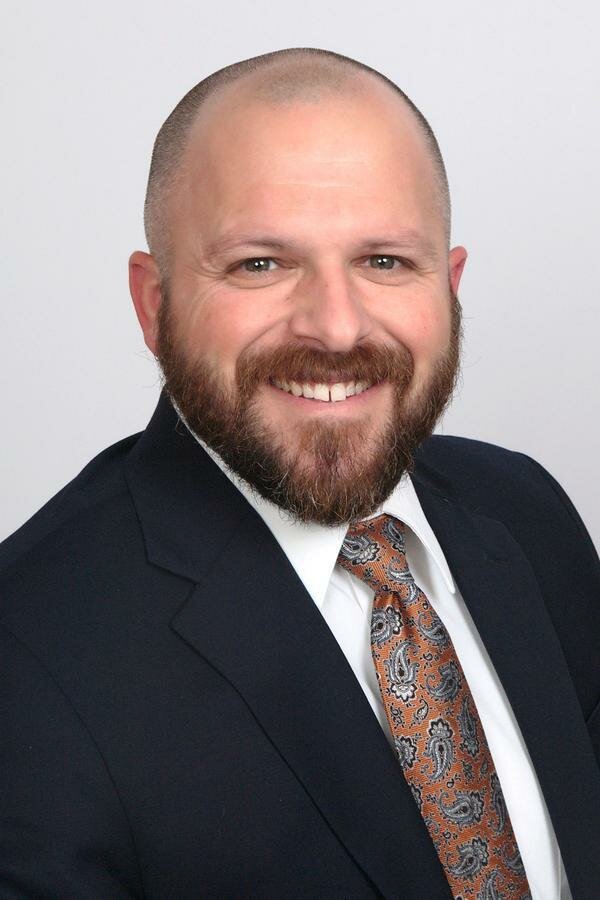 Yatırım fonu firmaları Edward Jones - Financial Advisor: Luke Peck, Battle Creek, foto