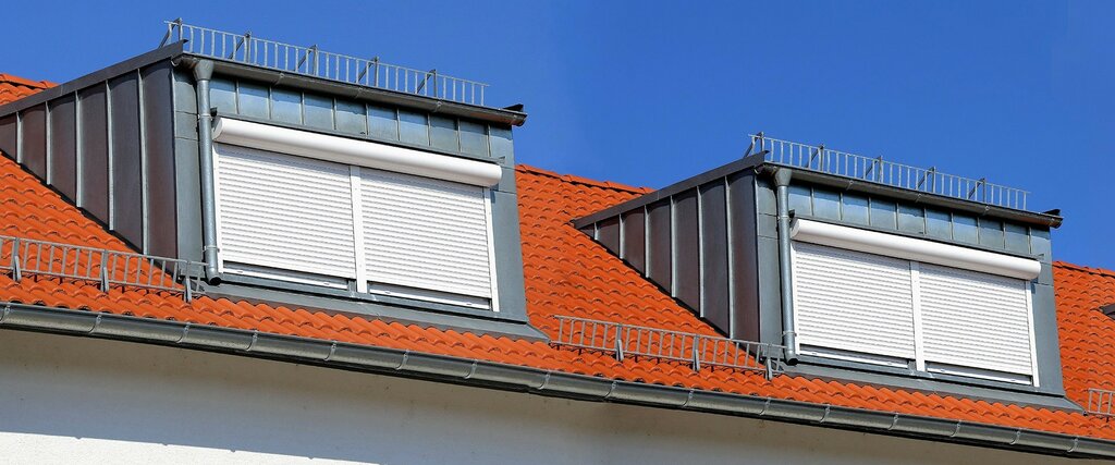 Çatı ve çatı materyalleri Dachdeckerei und Spenglerei Zwölfer, Aşağı Avusturya, foto