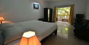 Hotel Silver Sands Sunshine (Goa, North Goa County, Bardez Subdistrict, Town of Candolim), otel  Goa'dan