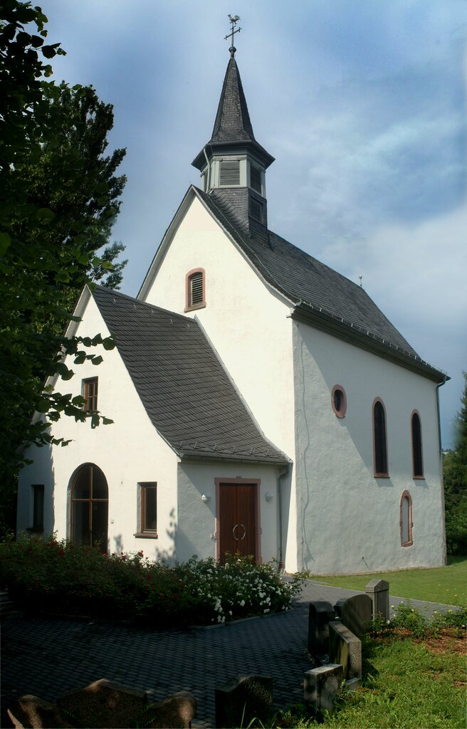 Dini dernekler Evangelische Johanniskirche Königstein - Evangelische Kirchengemeinde Schneidhain, Hesse, foto