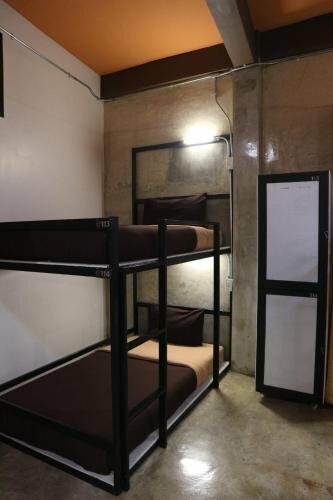 Otel The Alley Hostel & Bistro, Bangkok, foto