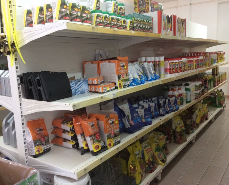 Tarım makineleri, ekipmanlar L' Angolo Agricolo, Sardunya, foto