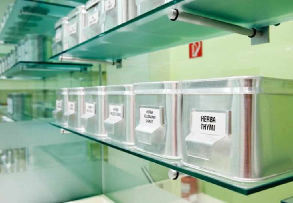 Alternatif tıp merkezleri Apotheke im Pro Og, Linz, foto